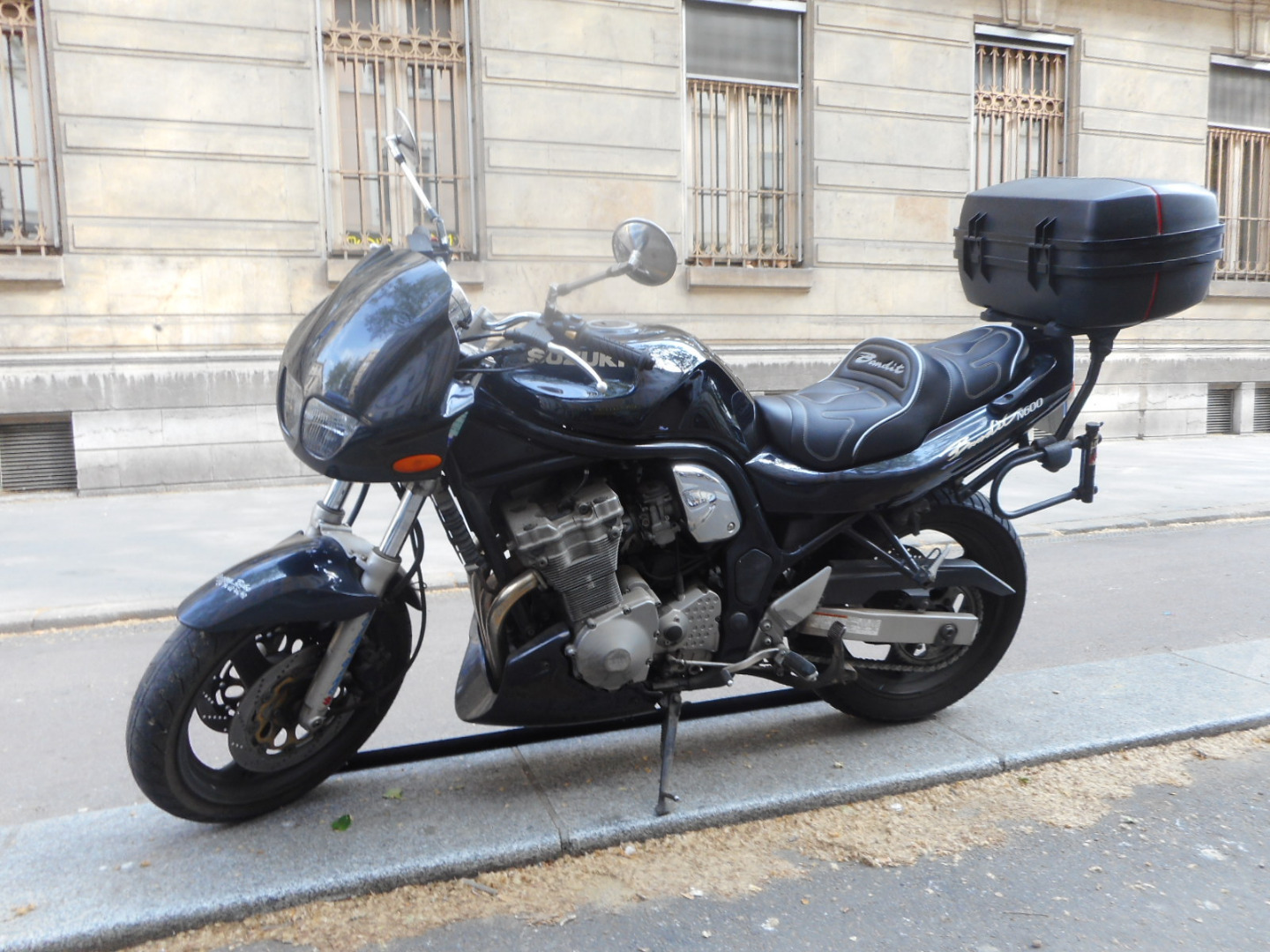 Moto depot : Motos d’occasion collection suzuki, BANDIT N 600 SUZUKI NOIR